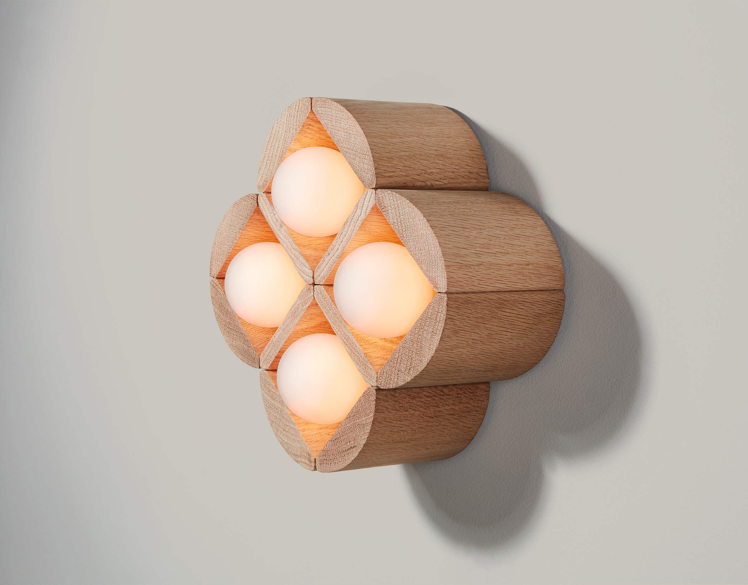 Quad Dot - Stickbulb
